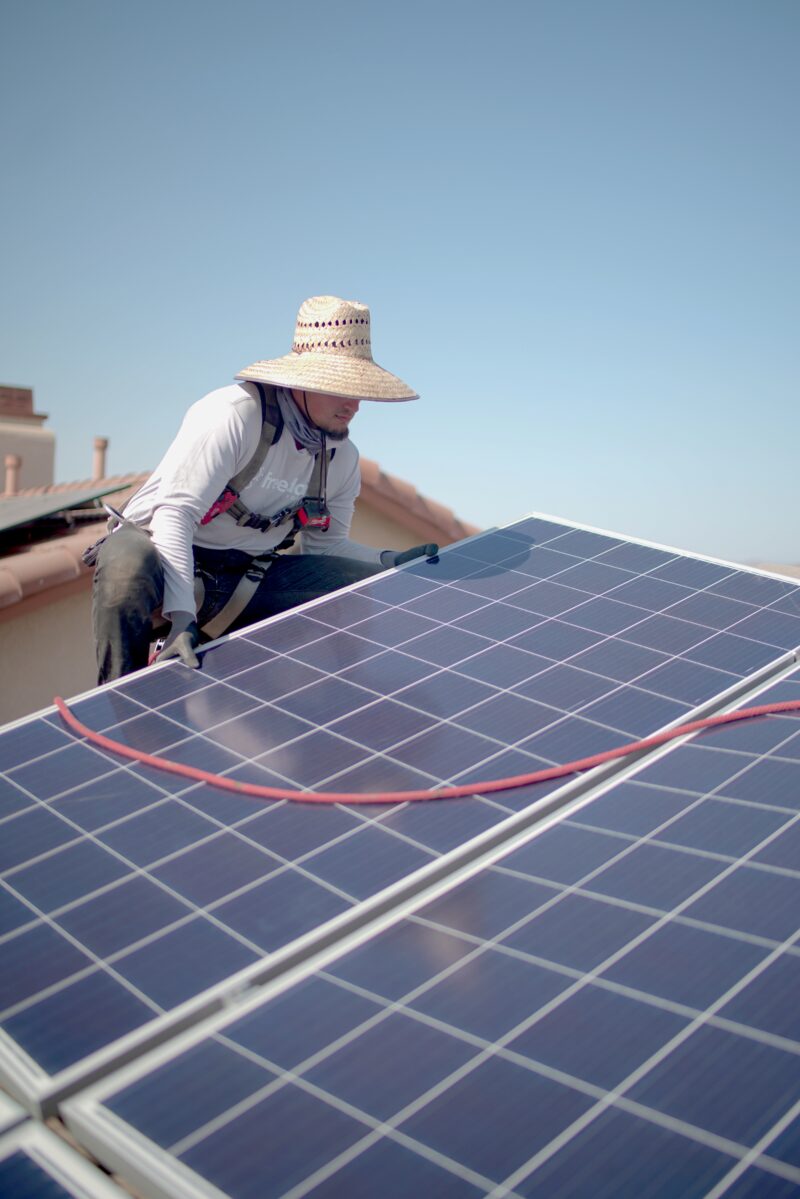 GUIDE TO HOW SOLAR PANELS ARE INSTALLED
